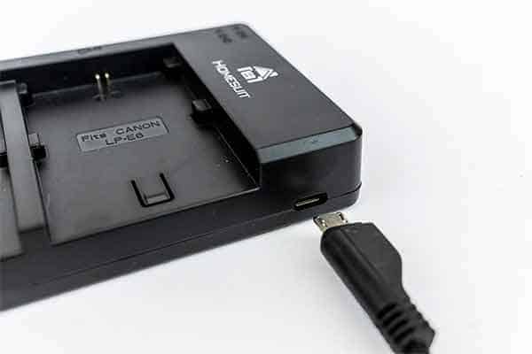 Can I Charge a Camera Battery with a Power Bank? – DIY Video Studio