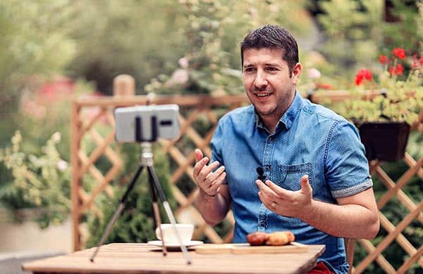 Complete Guide to Shooting Videos with an Android Phone – DIY Video Studio